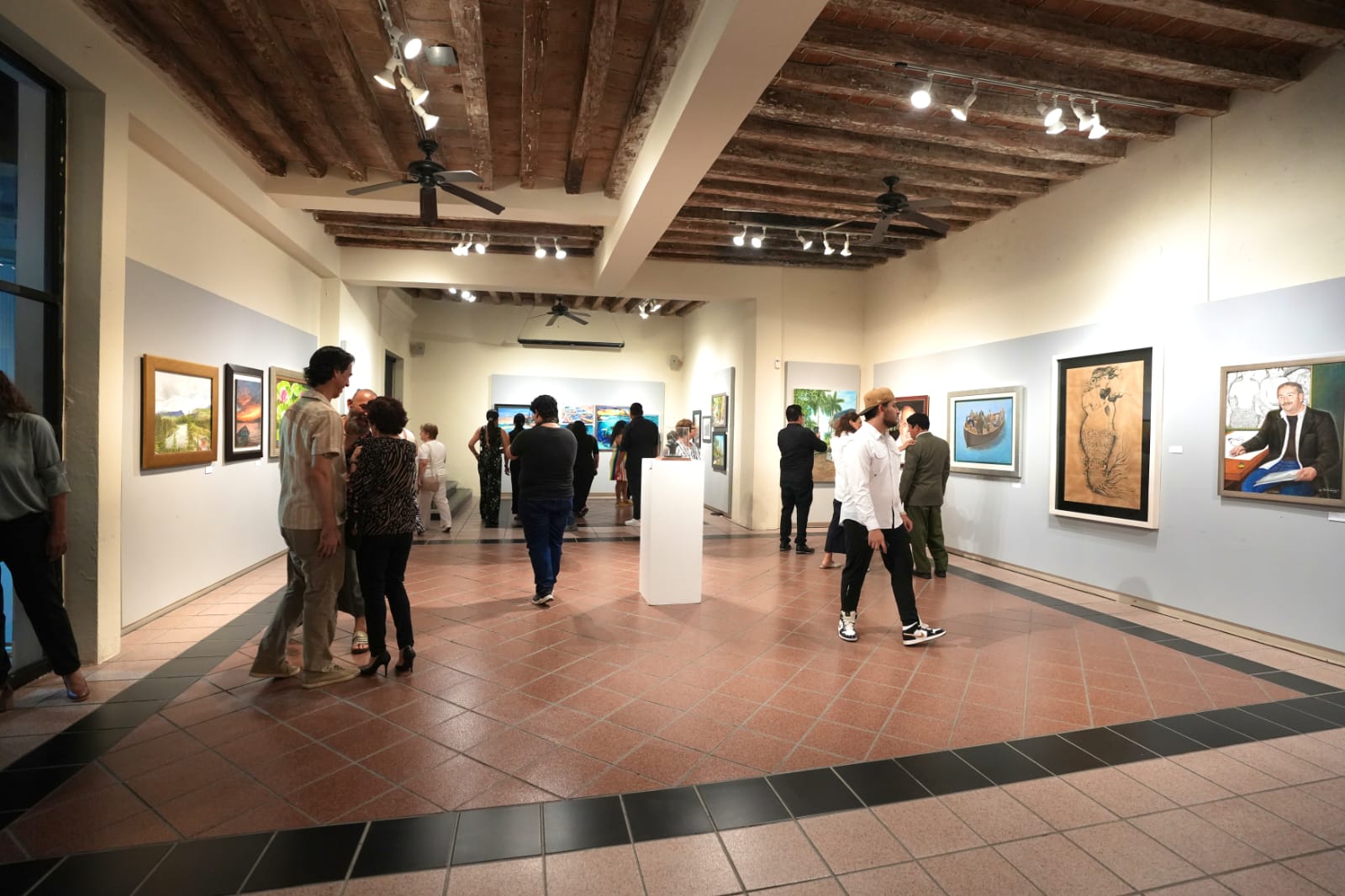 En homenaje a un legado pictórico inauguran la exposición "Los tres ...