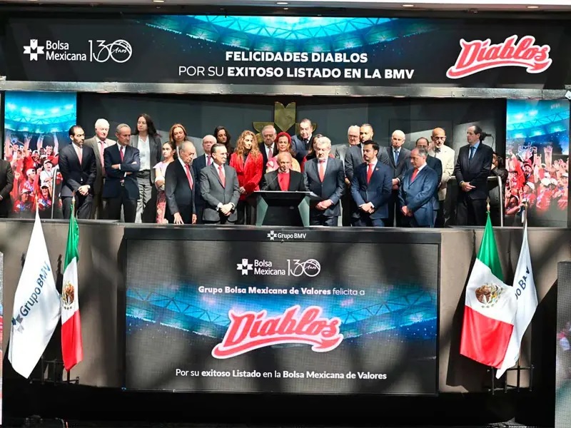 Diablos Rojos del México debutan en la bolsa de valores